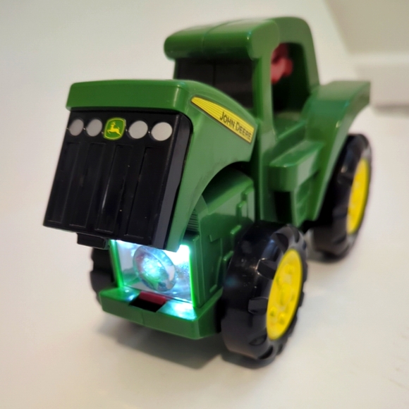 Learning Curve | Toys | John Deere Tractor Flashlight Farm Vehicle By ...